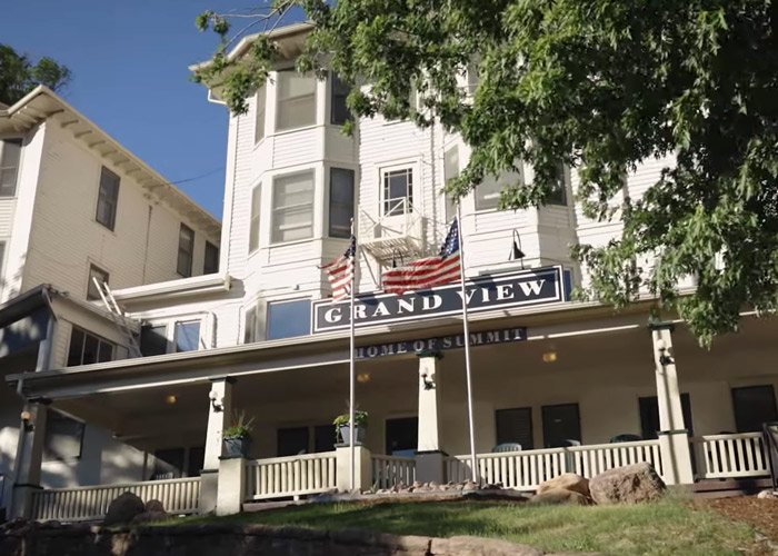 Summit Ministries - Manitou Springs